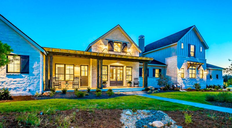 What is a Farmhouse | Farmhouse Architecture & Common Elements